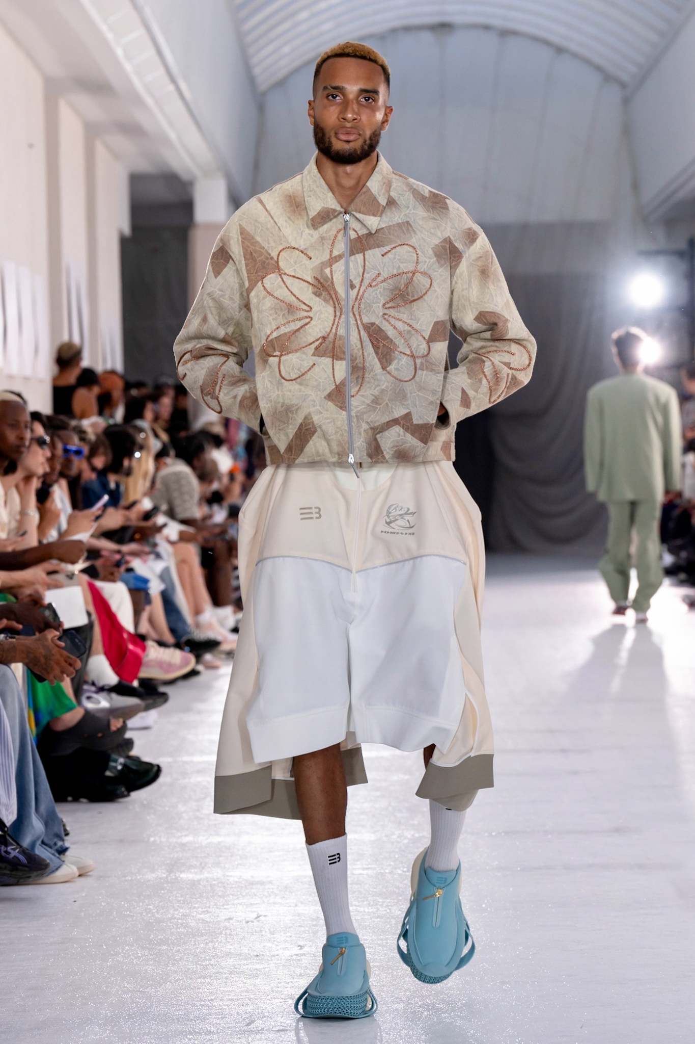 NBA 籃球巨星出現其中？「台灣之光」NAMESAKE 2024 春夏系列於巴黎時裝週登場！ | beanfun!