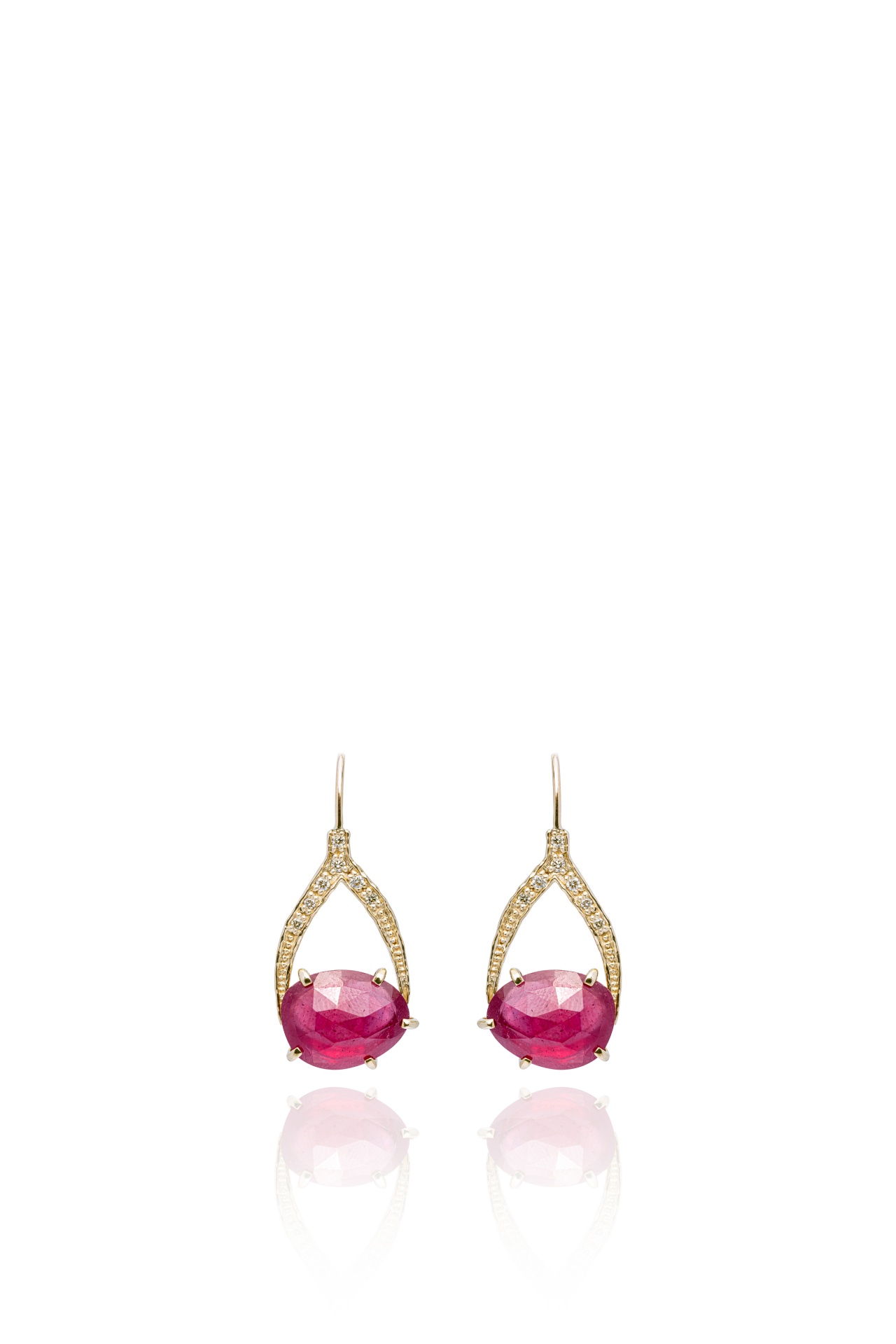 你要的女神同款在這！agete 忠孝旗艦店盛大開幕，隋棠親身演繹獨家限定商品！ | beanfun!